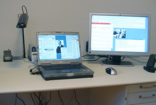 Fedora Core 4 And The Big Wide Screen Fourmilog None Dare Call It Reason 
