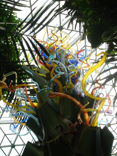 Glass in the Garden: Vitreous Parallel Botany in the Show Me State